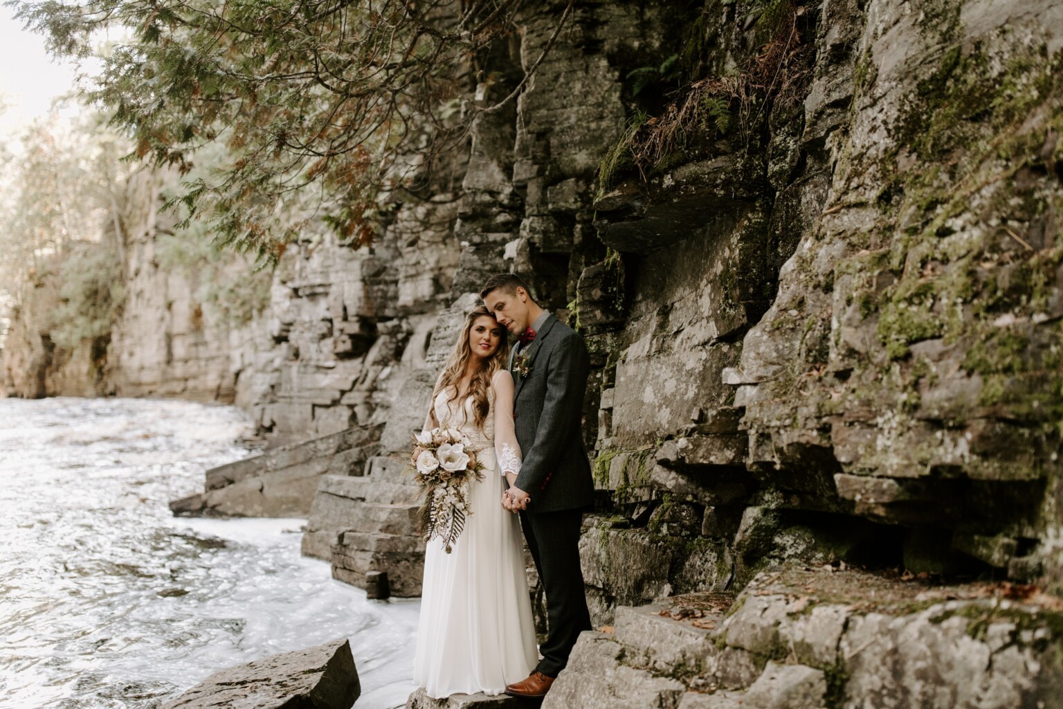 Why Michigan is One of the Most Beautiful Places to Elope