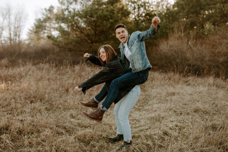 Sunny Springtime Couples Session - Steph Pickard Photo