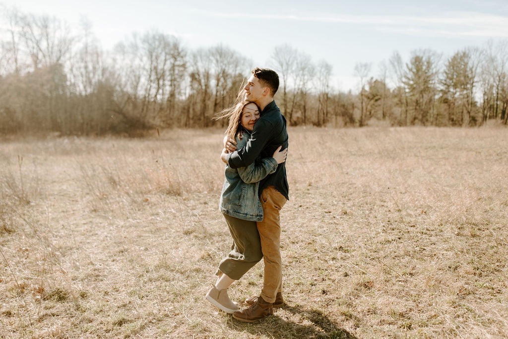 SUNNY SPRINGTIME COUPLES SESSION | ALLIE & ZACK - Steph Pickard Photo