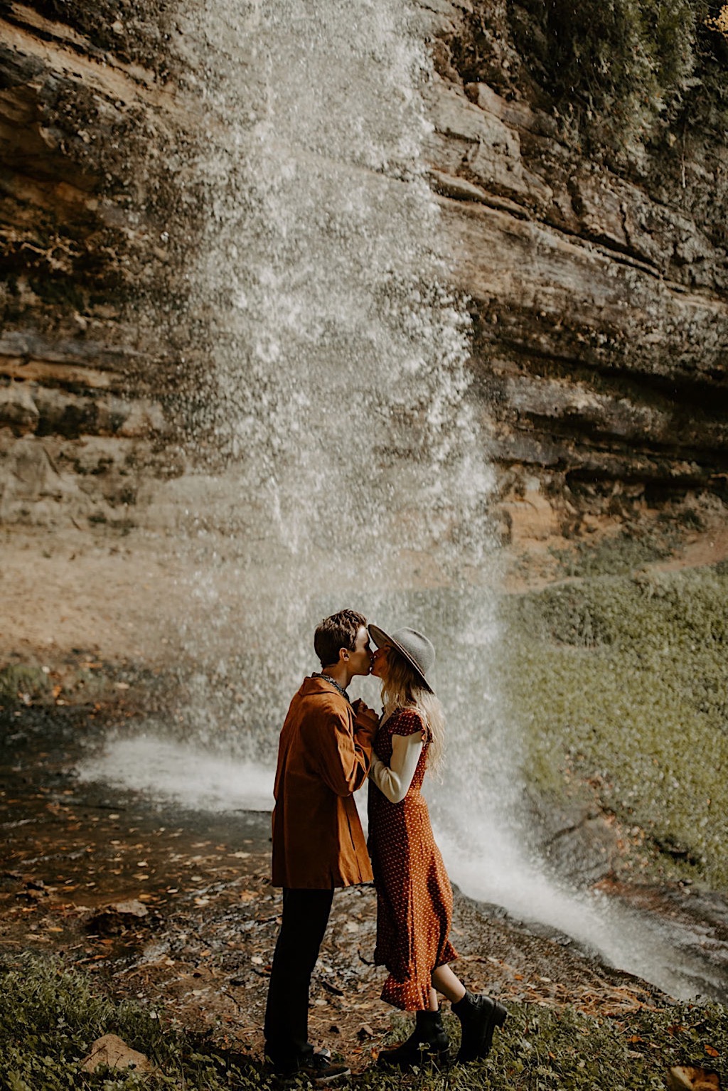 Why Michigan is One of the Most Beautiful Places to Elope